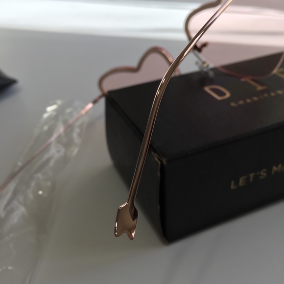 Diff Eyewear | Accessories | Diff Eyewear Pink Heart Shape Sunglasses ...